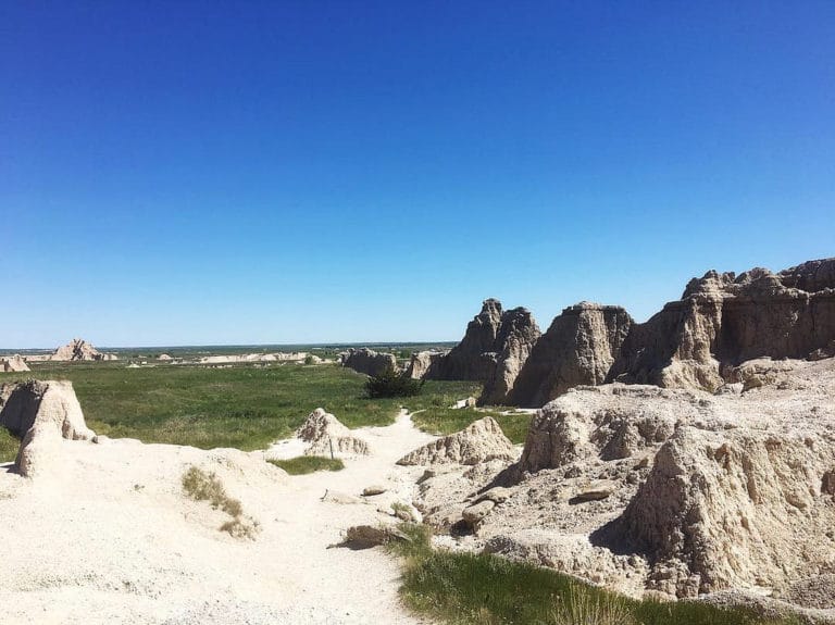 The Ultimate South Dakota Road Trip - Itinerary Through The National ...