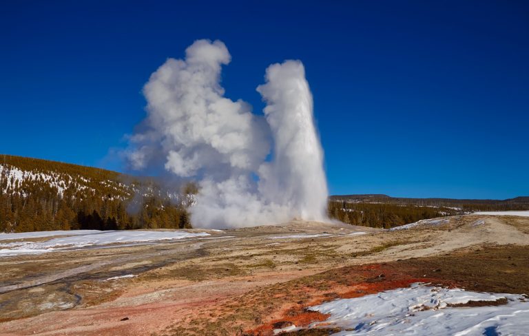 26 Things To Know Before Visiting Yellowstone National Park In 2024 ...